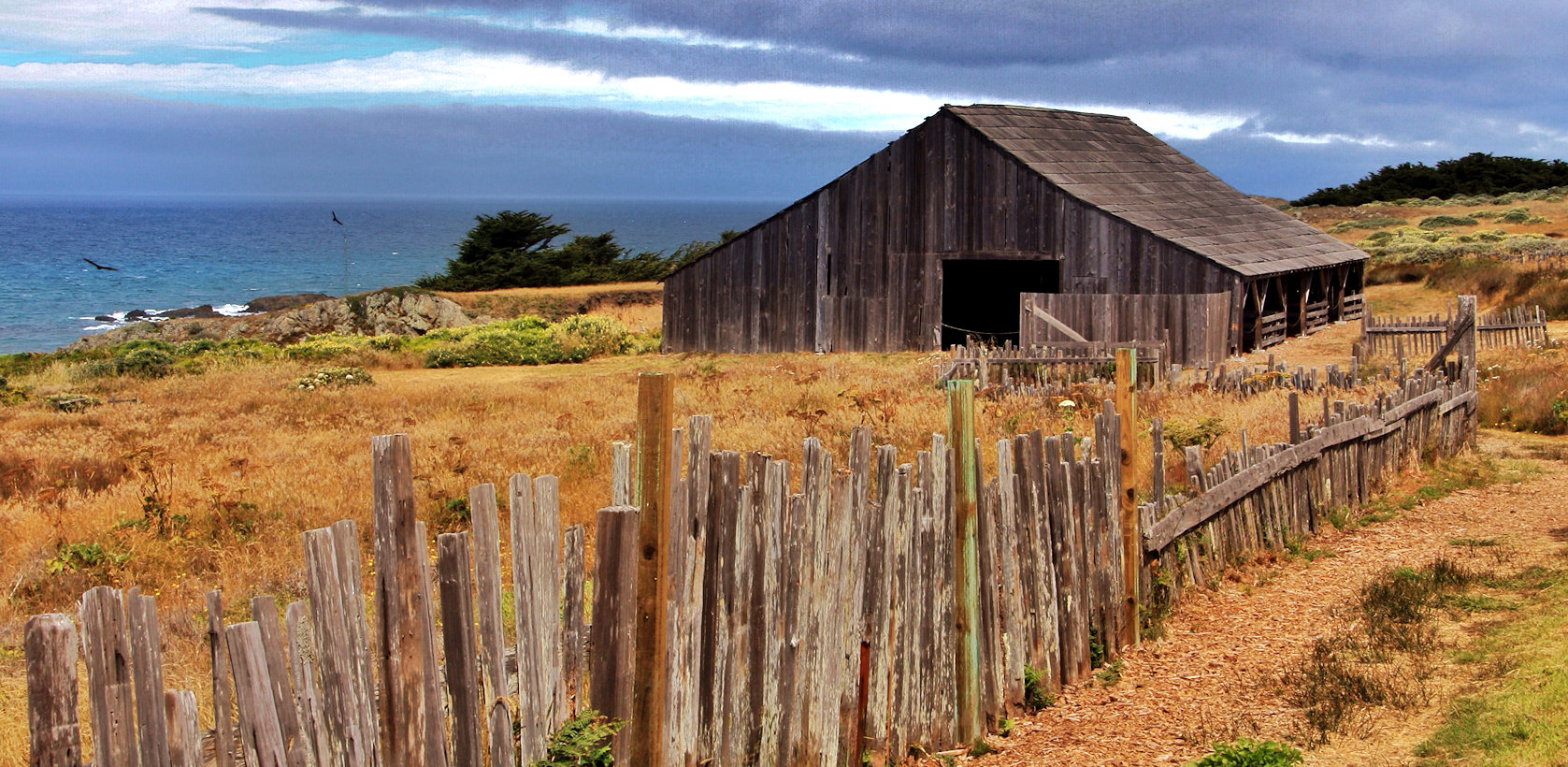 Black Point Barn Jigsaw Puzzle