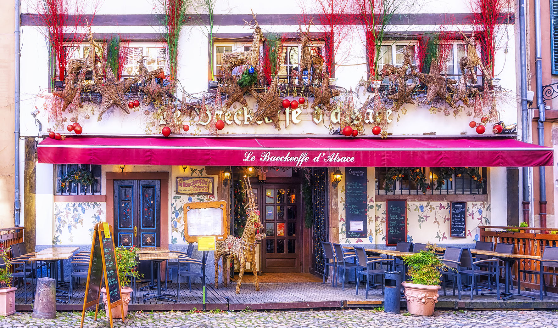 Christmas Cafe Jigsaw Puzzle Christmas Cafe Jigsaw Puzzle