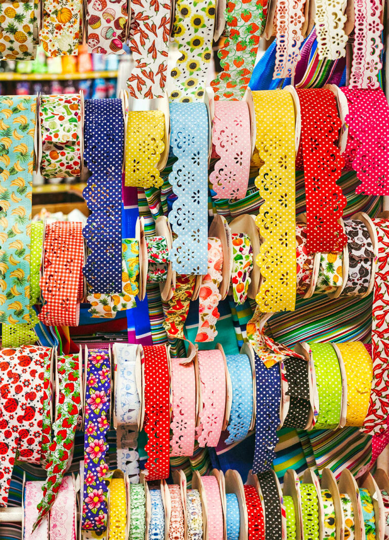 Ribbon Display Jigsaw Puzzle