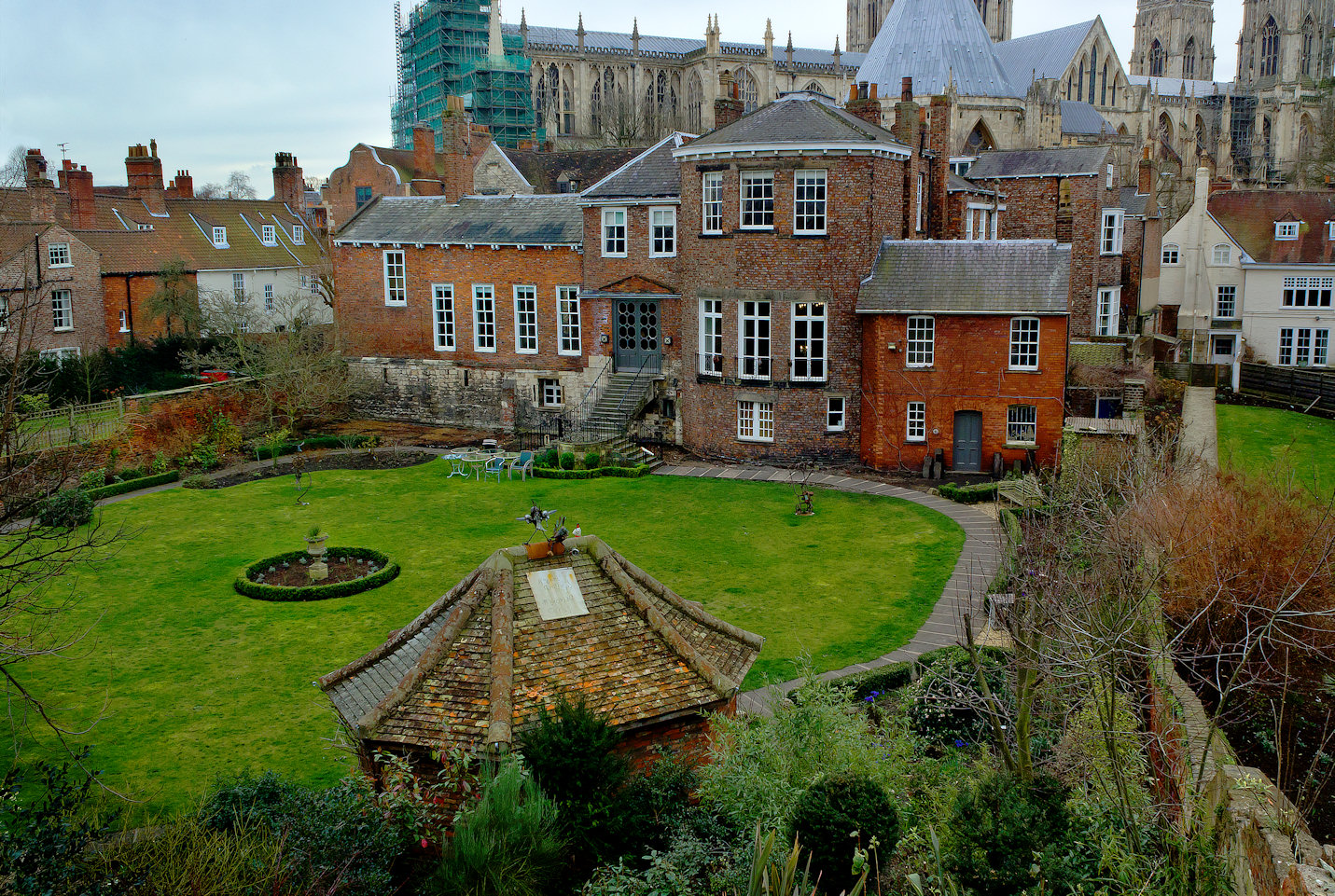 York Garden Jigsaw Puzzle